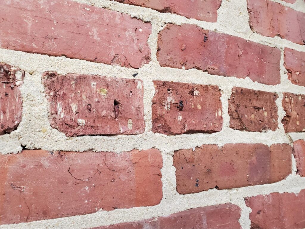 Common Brick vs Pressed Brick Side-by-Side